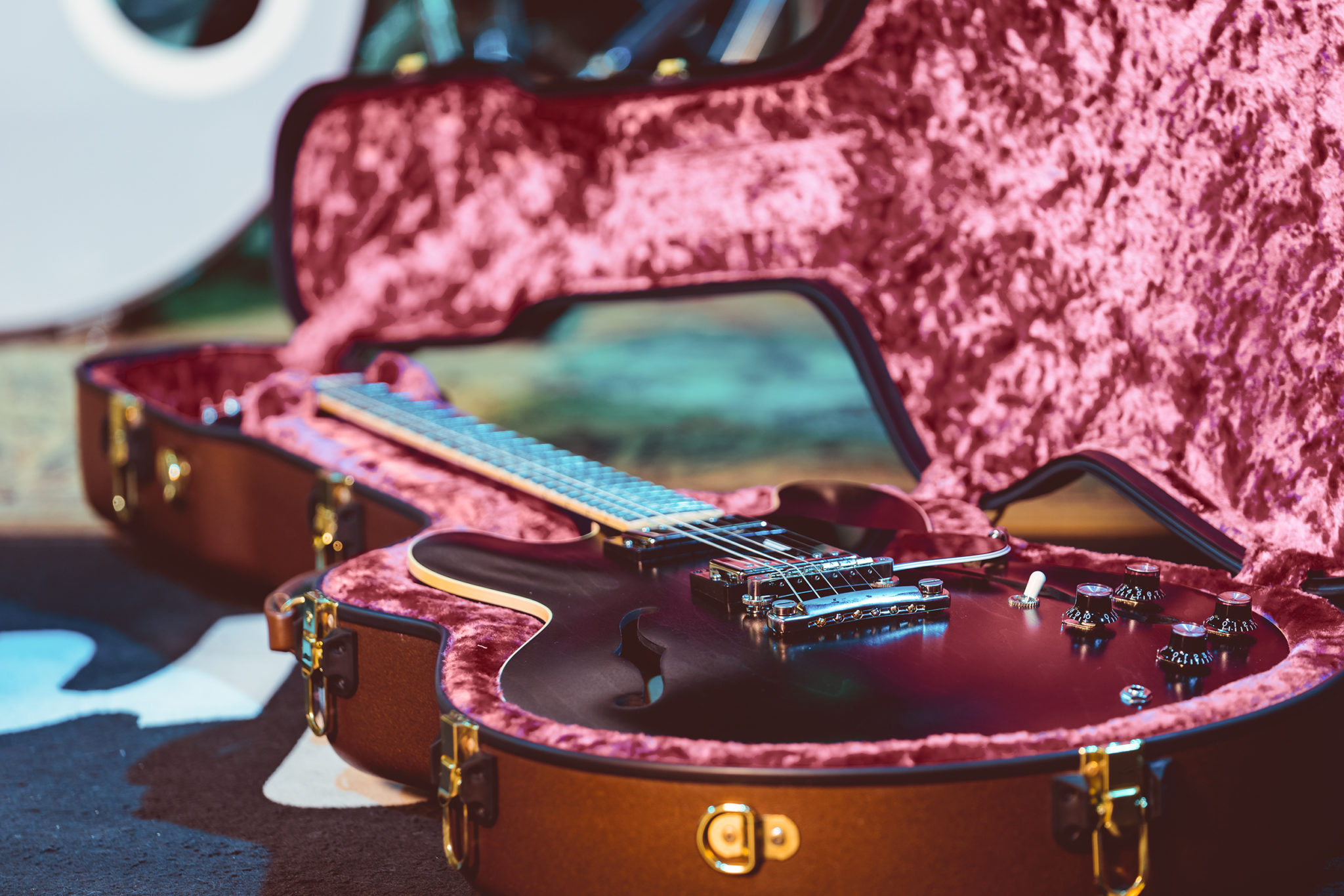 Introducing the Gibson Signature Series by Calton Cases | Calton Cases